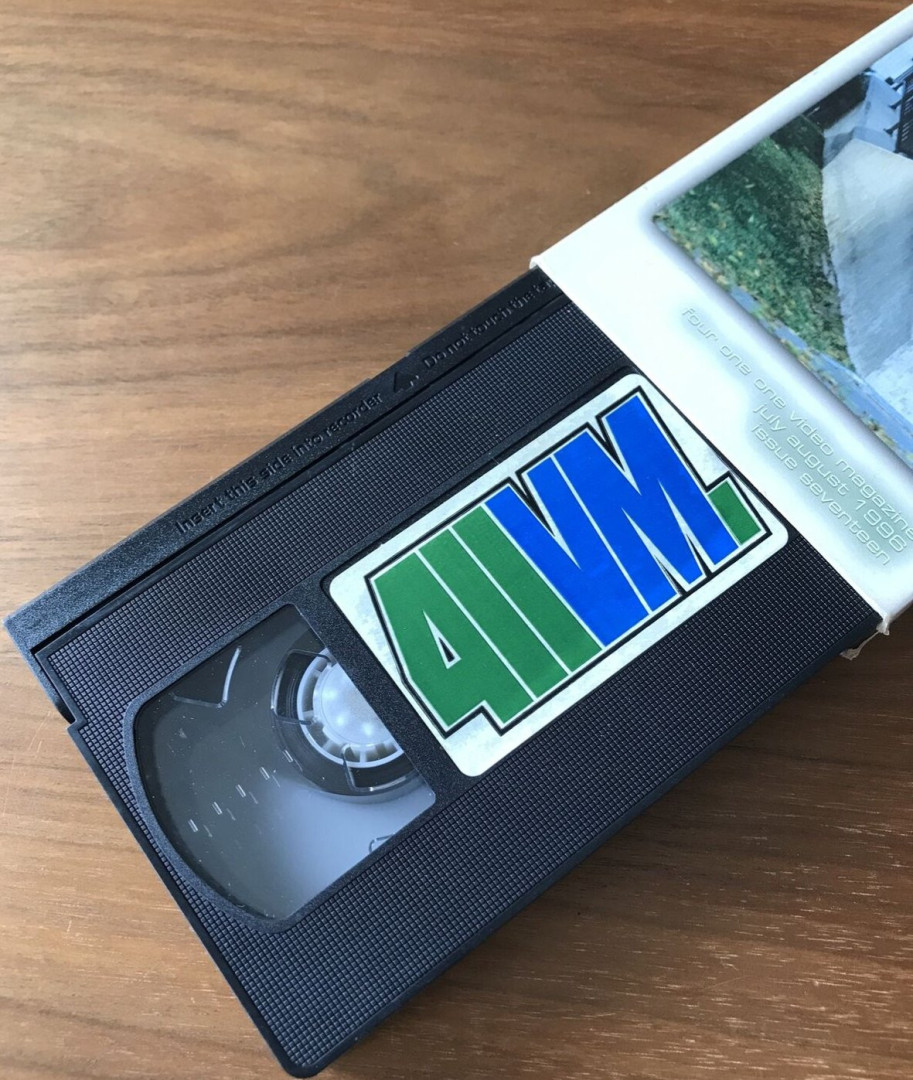 411VM Issue 17 By 411 Video Magazine | Skate Sonr